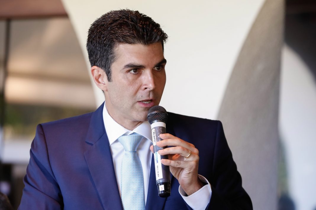 Helder anuncia retomada de repasses ao Fundo Amazônia - Correio de Carajás