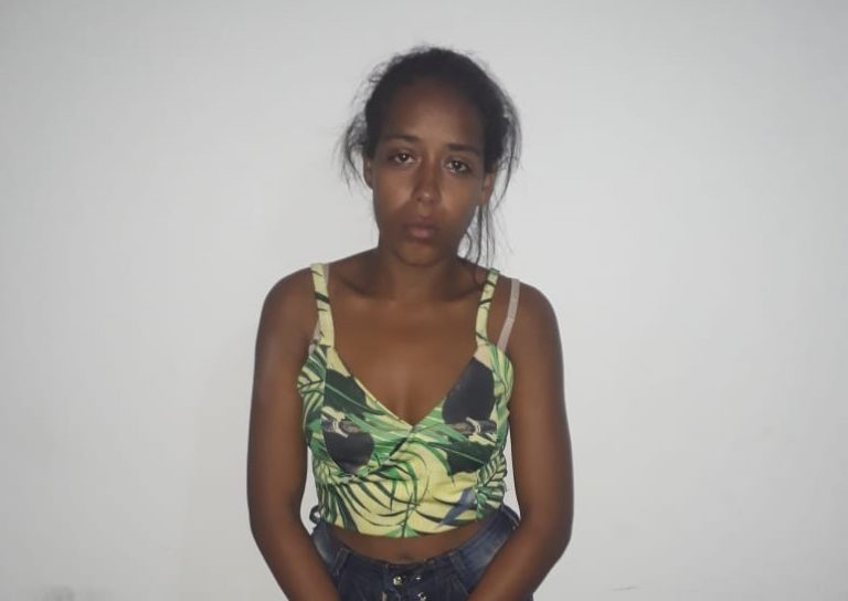 Mulher que matou o marido e fugiu com o filho está presa em Nova ... Mulher que matou o marido e fugiu com o filho está presa em Nova ...