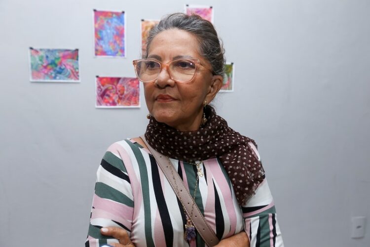 Galeria Vitória Barros expõe obras que se aprofundam na identidade ...