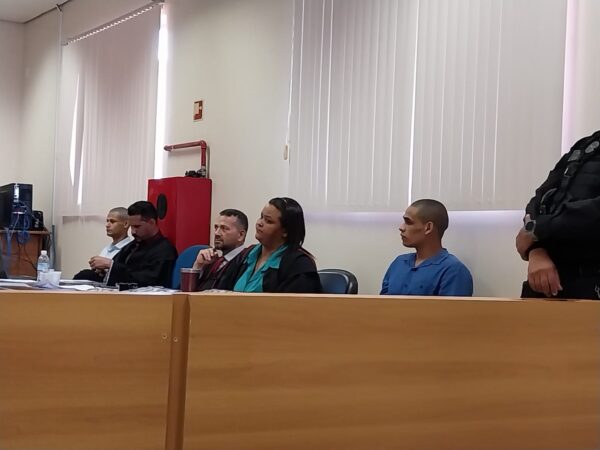 Um é condenado a 13 anos de cadeia e outro absolvido pela morte de Max ...