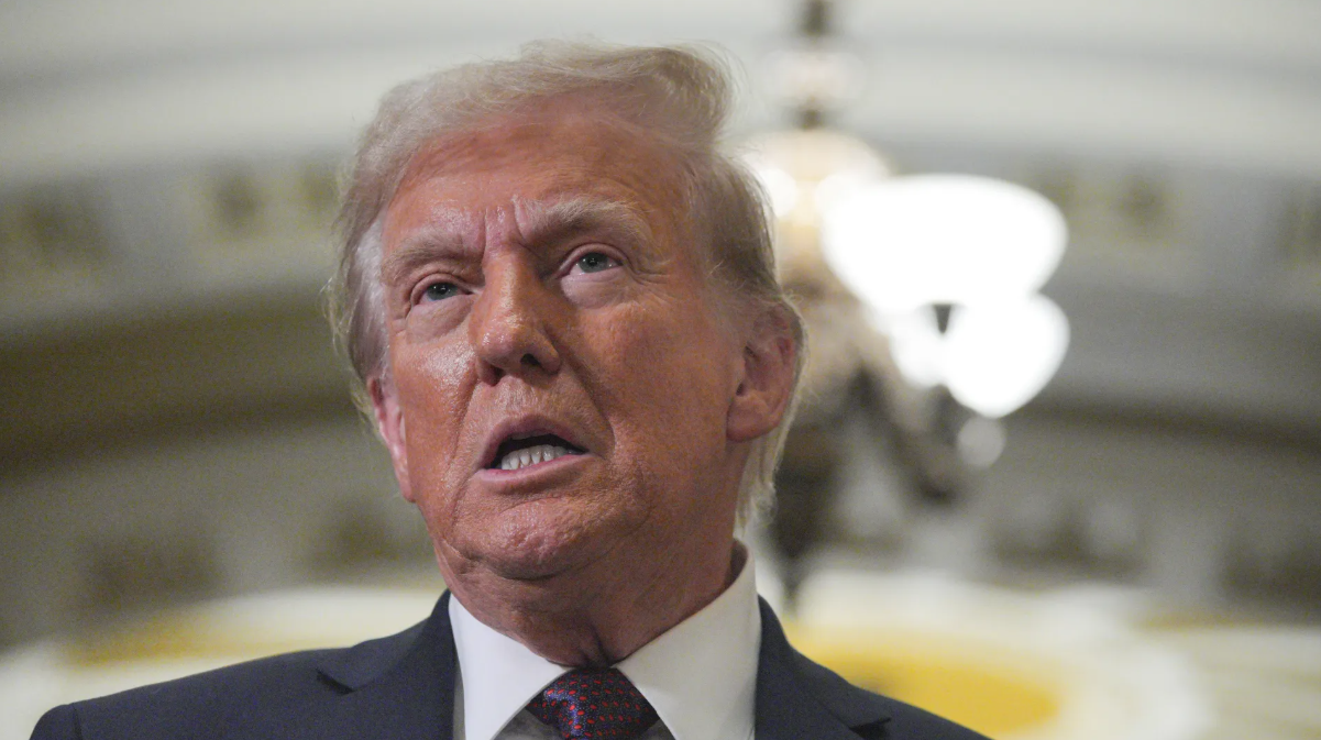 Governo Trump diz que prendeu 538 imigrantes e deportou centenas ...